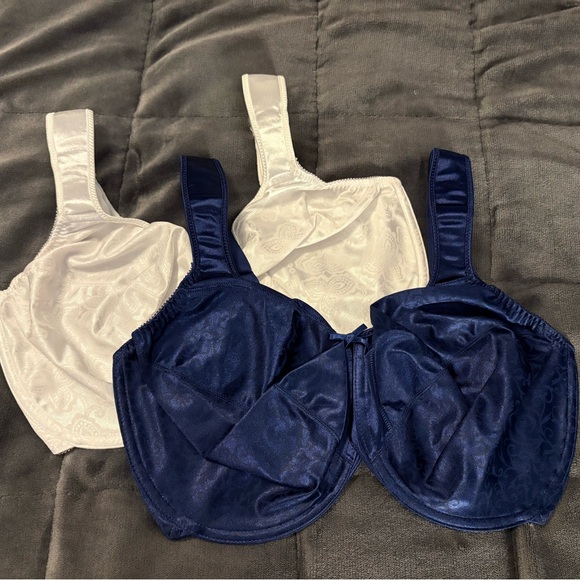 Bali | Intimates & Sleepwear | Bali Satin Tracings Underwire Minimizer ...